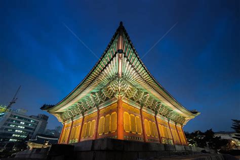韩国传统风格建筑在韩国高清图片下载 正版图片505387291 摄图网