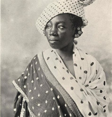 Kazi Yako Ni Jina Lako Vazi La Kanga Toka Miaka Ya1890s