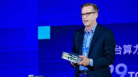 Intel Unveils Discrete Gpu For Cars