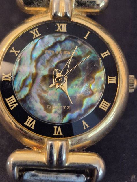 Lot 351 Vintage Milan Abalone Shell Ladies Watch Mln 1017 Hidden