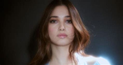 How To Recreate Tamannaah Bhatia S Glossy Lips Makeup Take Tips From Stree 2 Star