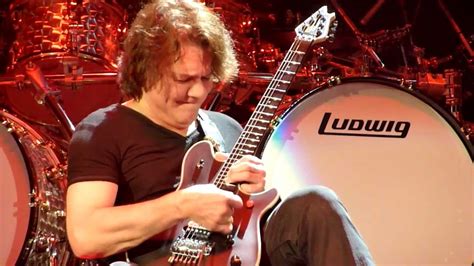 Eddie Van Halen Eruption Solo Hd Front Row Chicago Allstate Arena
