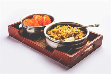 Premium Photo Aloo Poha With Jalebi Snack Combination Also Called Imarti And Kande Pohe