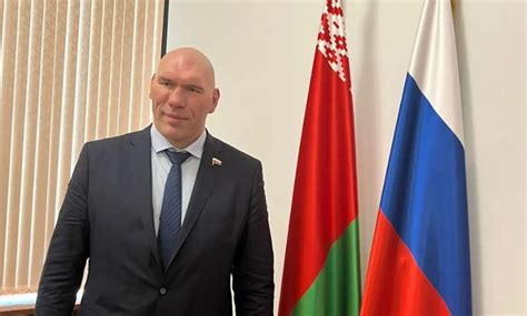 Były Mistrz świata W Boksie A Obecnie Deputowany Do Rosyjskiej Dumy
