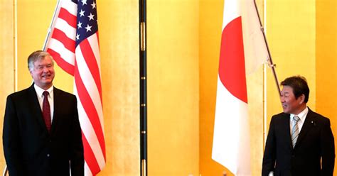 비건 일본 당국자 만나서도 북한과 대화 준비돼 있어