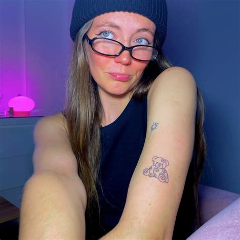 Lily 🍏 Lilyurcutie • Threads Say More Lily 🍏 Lilyurcutie • Threads Say More