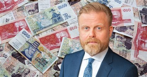 Dirty Floting Handstýrð Gengisstefna Ríkisstjórnar Og Seðlabanka