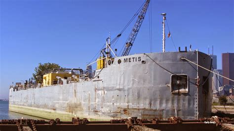 Carlz Boats Cement Barge MÉtis