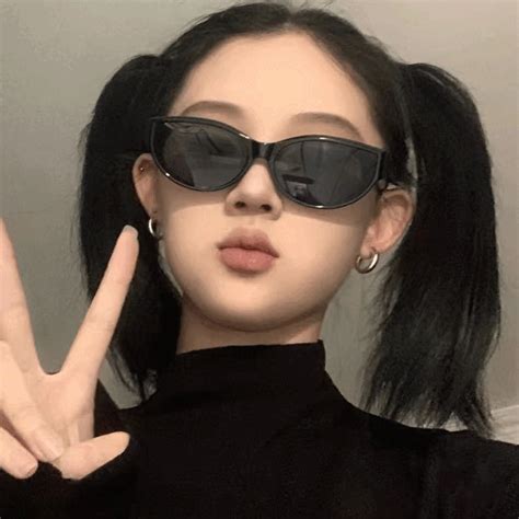 [고급케이스 증정] 레트로 여자 선글라스 체육대회 릴스템 인사템 Y2k 선글라스 자외선차단갑 에이블리