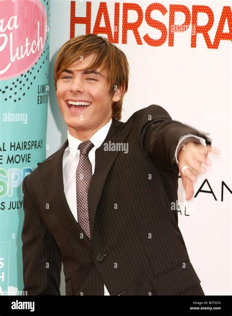 Zac Efron Los Angeles Premiere De Hairspray Tenu à La Mann Village