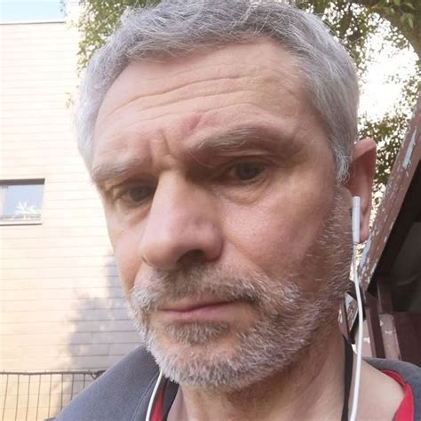 Robert Strzałkowski Strzalkowski304 • Threads Say More