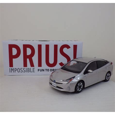 Toyota Prius Diecast 1:30, Hobbies & Toys, Toys & Games on Carousell