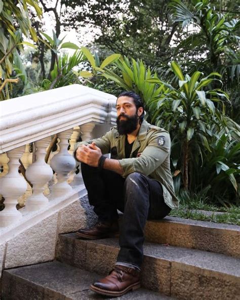 Kgf Chapter 2 Actor Yash Gowda Net Worth 2022 Annual Income And Car Collection