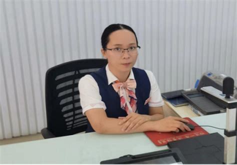 联通好服务用心为客户——记广东佛山联通营业服务标兵张敏霞，光而不耀，静水流深 行业资讯