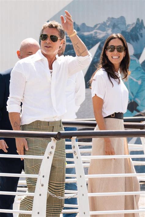 Photos Les Plus Beaux Looks De Brad Pitt Et Ines De Ramon Le Couple