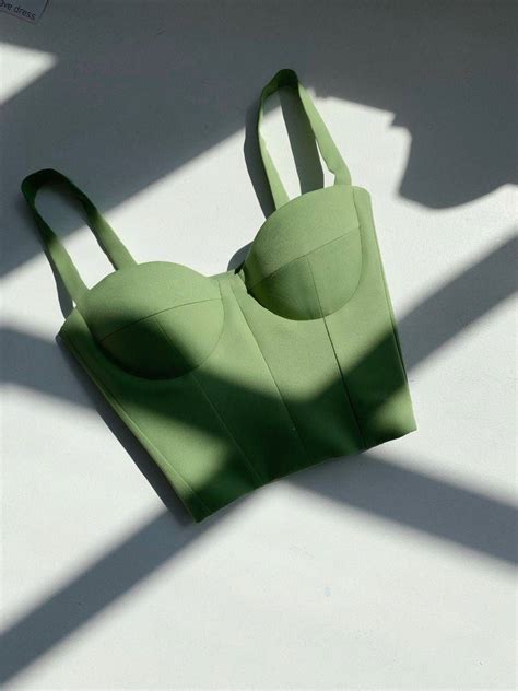 10 مدل کراپ مجلسی دخترانه که گزینه خوبی برای مهمانی و تولد است؛ با این