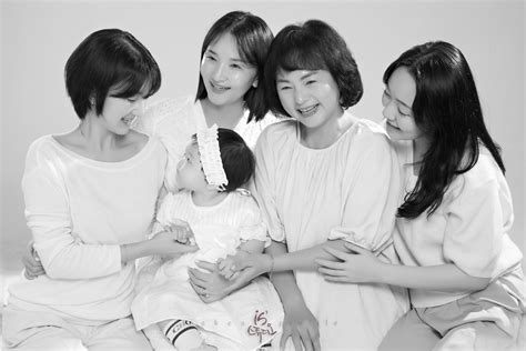 오늘은 여성분들만의 시간 진주가족사진 진주사진관 이즈스튜디오 가족사진 이즈스튜디오