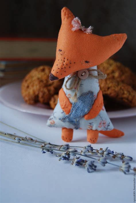 Купить Лисичка с рыбкой разноцветный рыжий рыжий цвет лиса лисичка лис лисенок