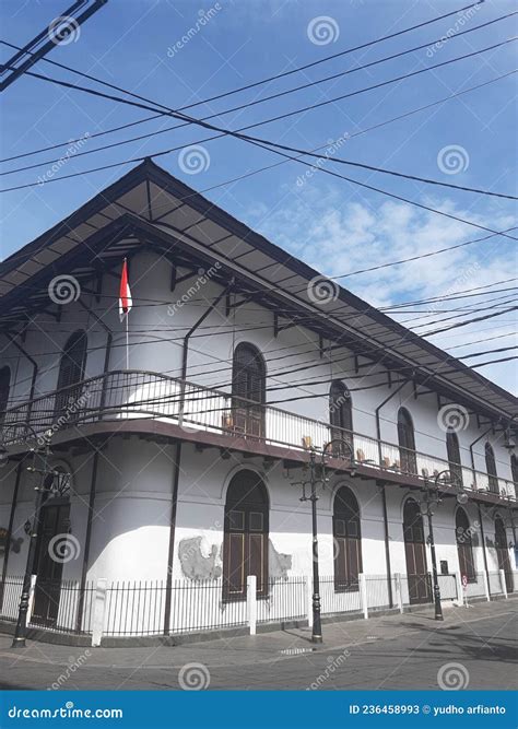 Edificio Antiguo Bien Conservado Imagen De Archivo Imagen De Nave Mantenido 236458993