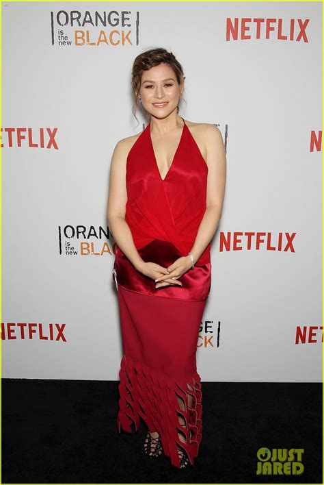 Taylor Schilling Laverne Cox And Oitnb Cast Celebrate Season Four