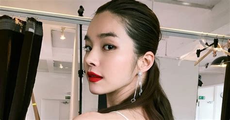 모델 윤소정 이름 석자를 기억하게 하는 섹시한 사진 한 장