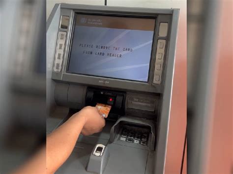 Withdraw money without using BOB ATM BOB क एटएम यज कए बन नकल पस रमनय क जलसज