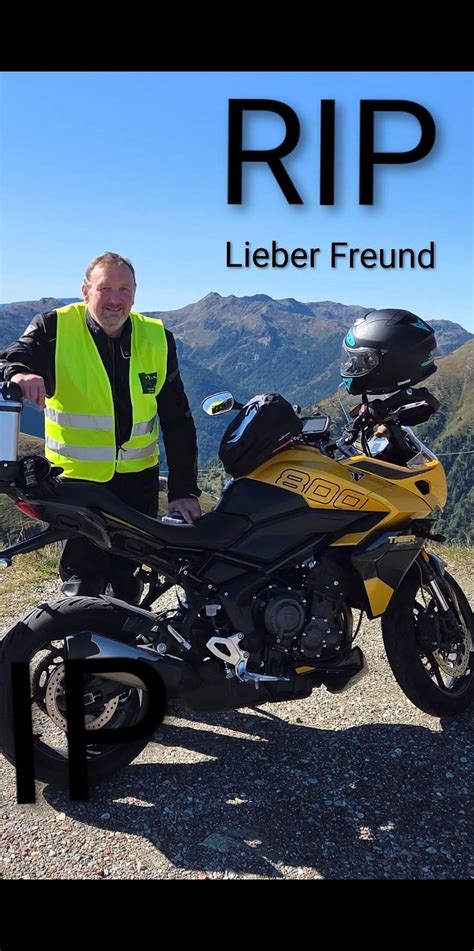 Trauerfeier Von Unserem Udo Asphaltkiebitz