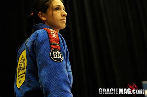 Jiu Jitsu Entre As 10 Do Mundo Mackenzie Quer Ouro No Peso Pena E