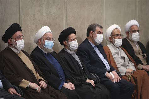 آخرین خبر عکس روحانی و لاریجانی در دیدار رمضانی مسئولان با رهبر انقلاب