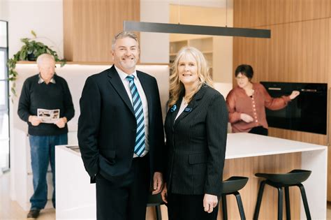 Gina Maunder And Grant Benge Harcourts Marlborough Blenheim