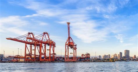 Canadian Dockers Issue Strike Notice World Ports Organization