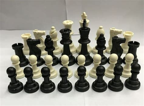 Chess Plastic Goti 32 Pieces Set Darazpk