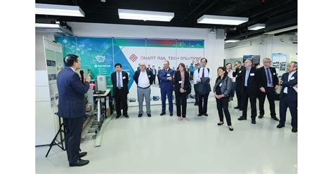 University Grants Committee Members Visit Polyu Cnerc Rail