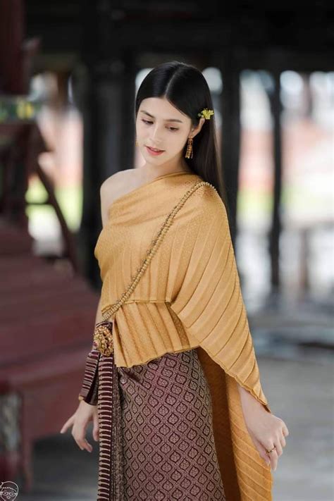 Pin On ชุดไทย Thai Traditional Dress Traditional Dresses