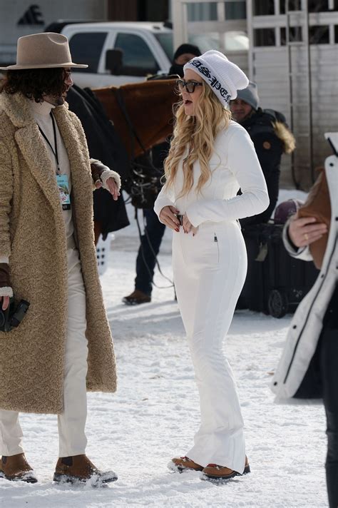 Kate Hudson At A Photoshoot In Aspen 12 21 2022 Hawtcelebs