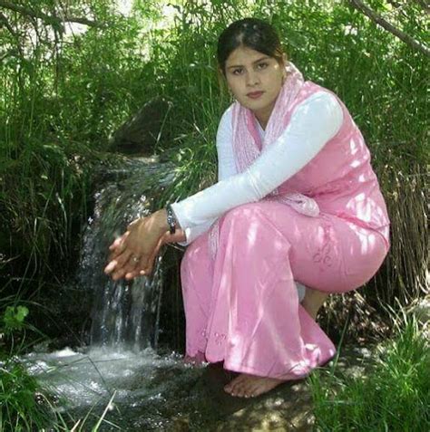She Magzine Beautiful Indian Girls