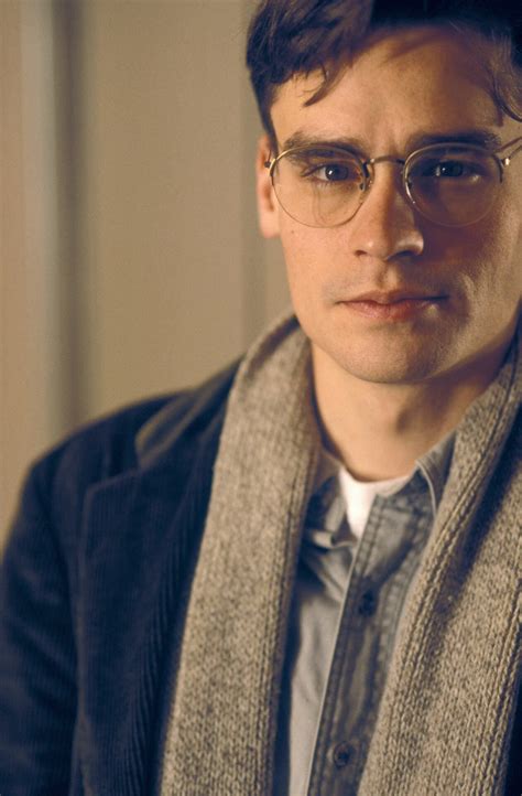 Pin On Robert Sean Leonard