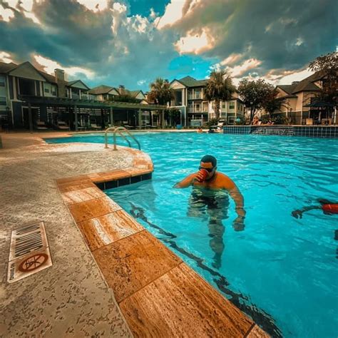 Stephan Perdomo Stephan Javier • Threads Say More