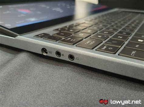 Asus Rog Zephyrus Duo Hands On Dual Screen Gaming On The Go Lowyat Net