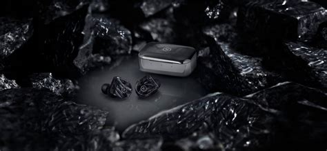 Master And Dynamic Flexes Improved Mw07 Plus Earbuds And New Louis Vuitton Collab Maxim