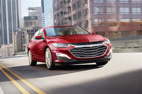 이럴 줄은 몰랐어요 인기 많던 쉐보레 말리부 9세대 끝에 결국