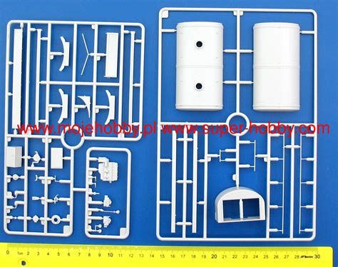 Cmp C60l Petrol Tank Truck 3 Ton 4x4 Chassis Cab 13 Mirror Models 35163