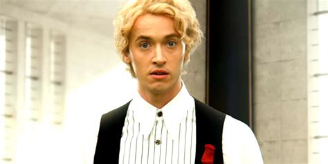 Hunger Games Young Snow Actor Finds Next Big Role In Ernest Hemingway Adaptation