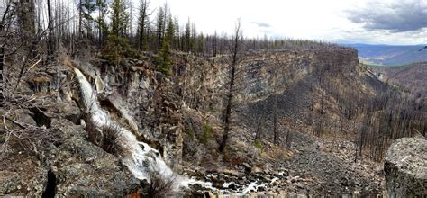 Dantes Inferno Chilcotin Plateau Canada [oc] [8362x3890] R Earthporn