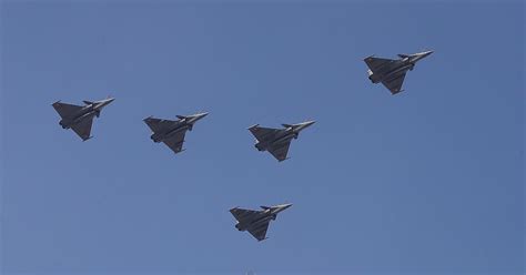 인도 라팔 전투기 정보전 실패 때문에 파키스탄에 격추돼