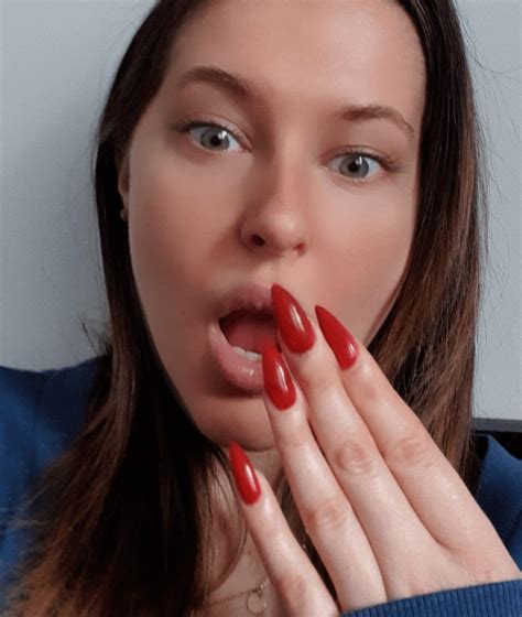 Im Shocked To See Such A Clit Next To Your Balls Lol R