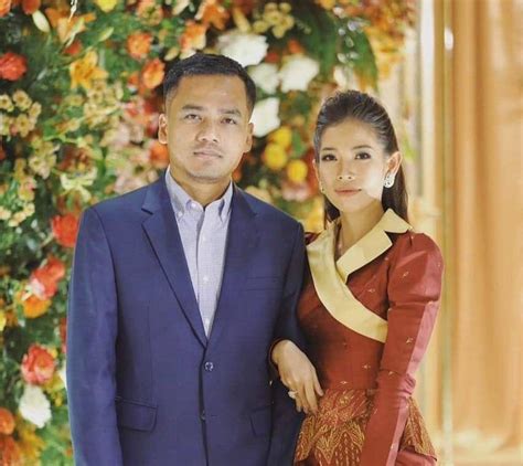 លោកស សុខា និងភរិយាឧបត្ថម្ភ សង្គម និង យុត្តិធម៌