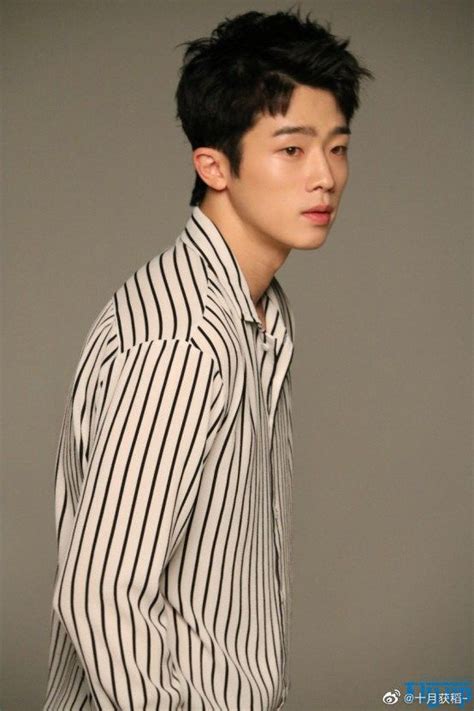 Ghim của Bất Quy trên N ơ i Á n h M ắ t A n h D ừ n g Lạ i Người nổi tiếng