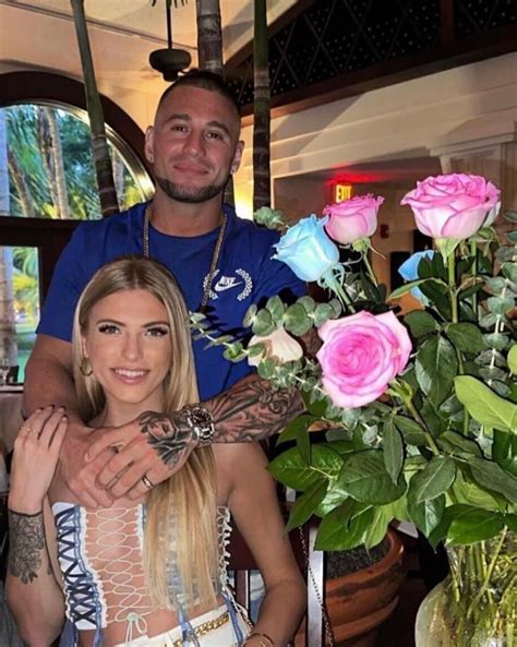 ‘alpha Male Reveals Why Hes Dating A Trans Woman Weveryday Stories
