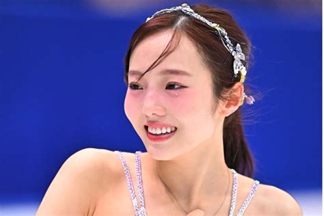 【画像】本田真凜が今季限りで競技会からの”現役引退”を発表！ 最後の勇姿となった魂の“2分50秒”が再脚光！「現地で見れて幸せ」「やっぱ華が